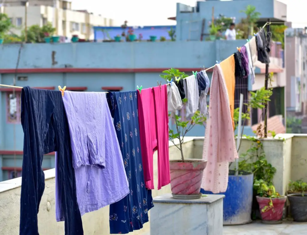 21 Essential Laundry Tips For Proper Laundry - Fabric Instructor